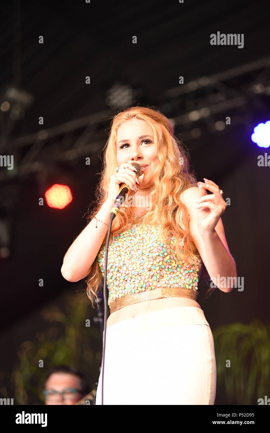 Pasadena, CA, USA. 23rd June, 2018. Guest Singer Haley Reinhart, former ...