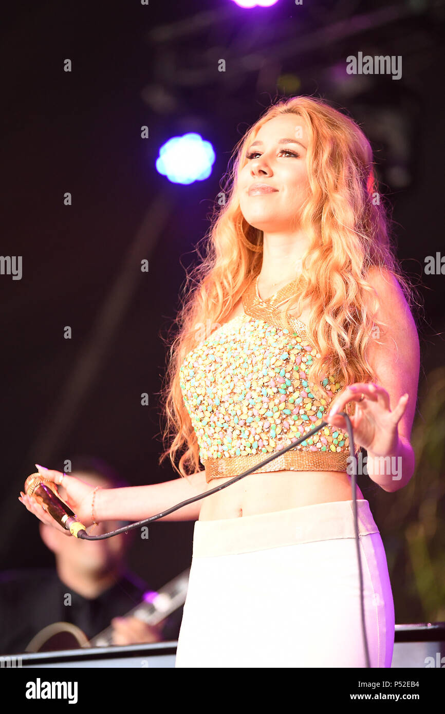 Pasadena, CA, USA. 23rd June, 2018. Guest Singer Haley Reinhart, former ...