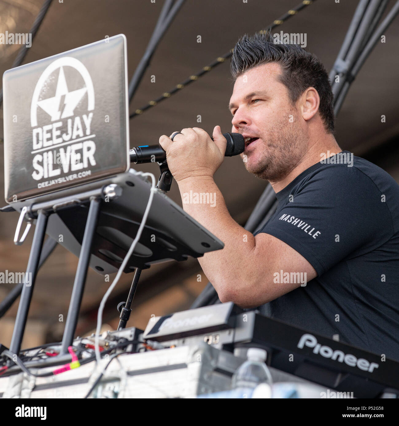 Dee jay silver hi-res stock photography and images - Alamy