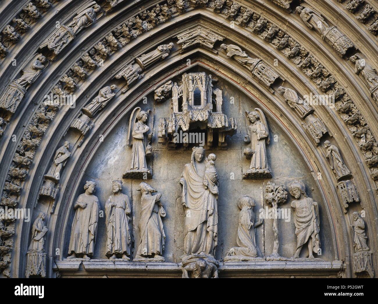 Arte Gotica ARTE GOTICO. ESPAÑA. ROSETON Con Forma De Estrella