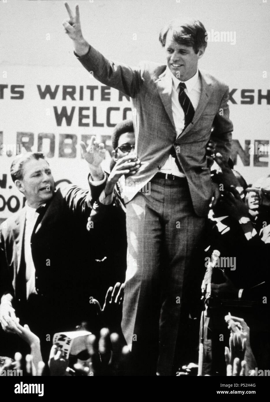 Senator robert kennedy hi-res stock photography and images - Alamy