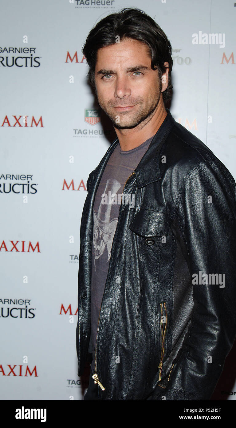 Maxim magazine 2005 hi-res stock photography and images - Alamy