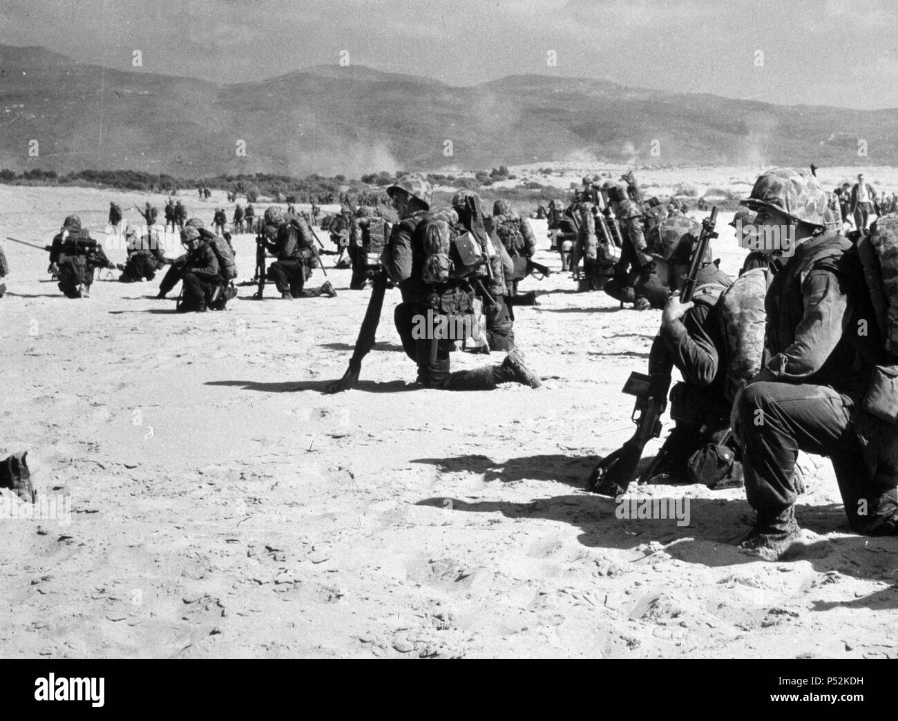 Marines lebanon 1958 hi-res stock photography and images - Alamy