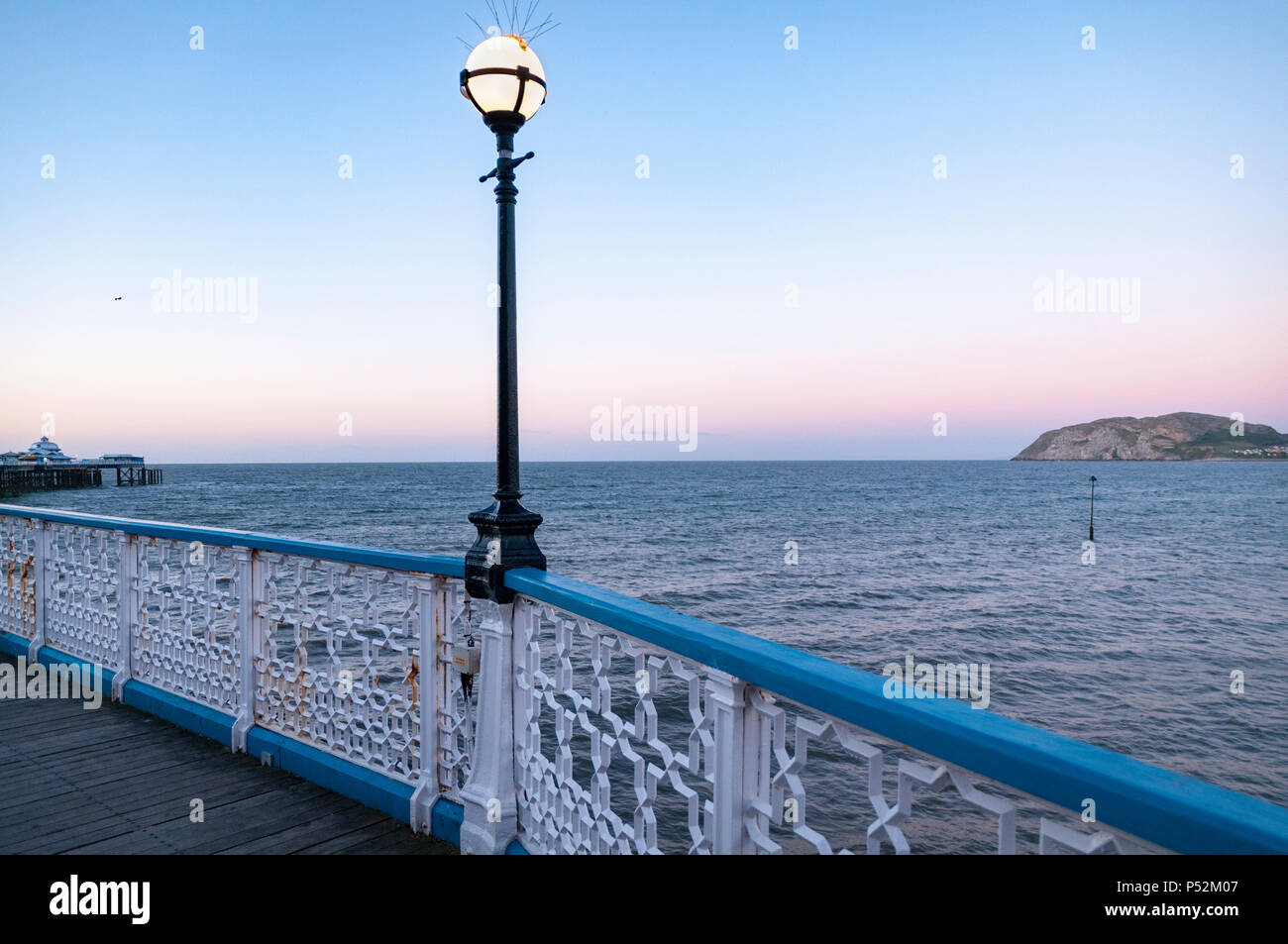Little Orme , Llandudno pier evening North Wales Stock Photo - Alamy