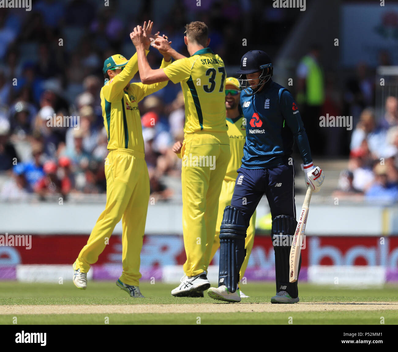 Australias billy stanlake celebrates hi-res stock photography and ...