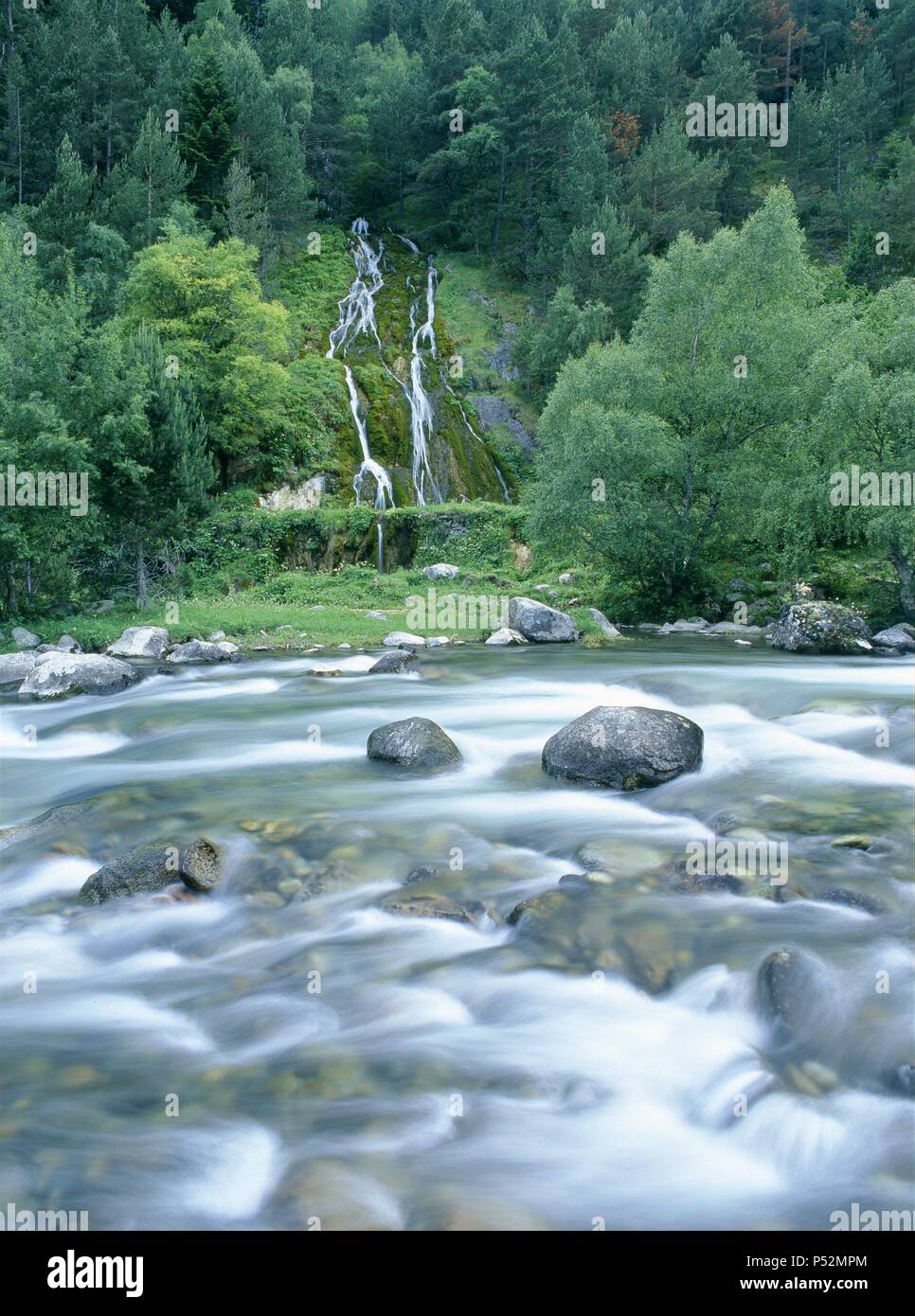 Alt pirineu spain hi-res stock photography and images - Alamy