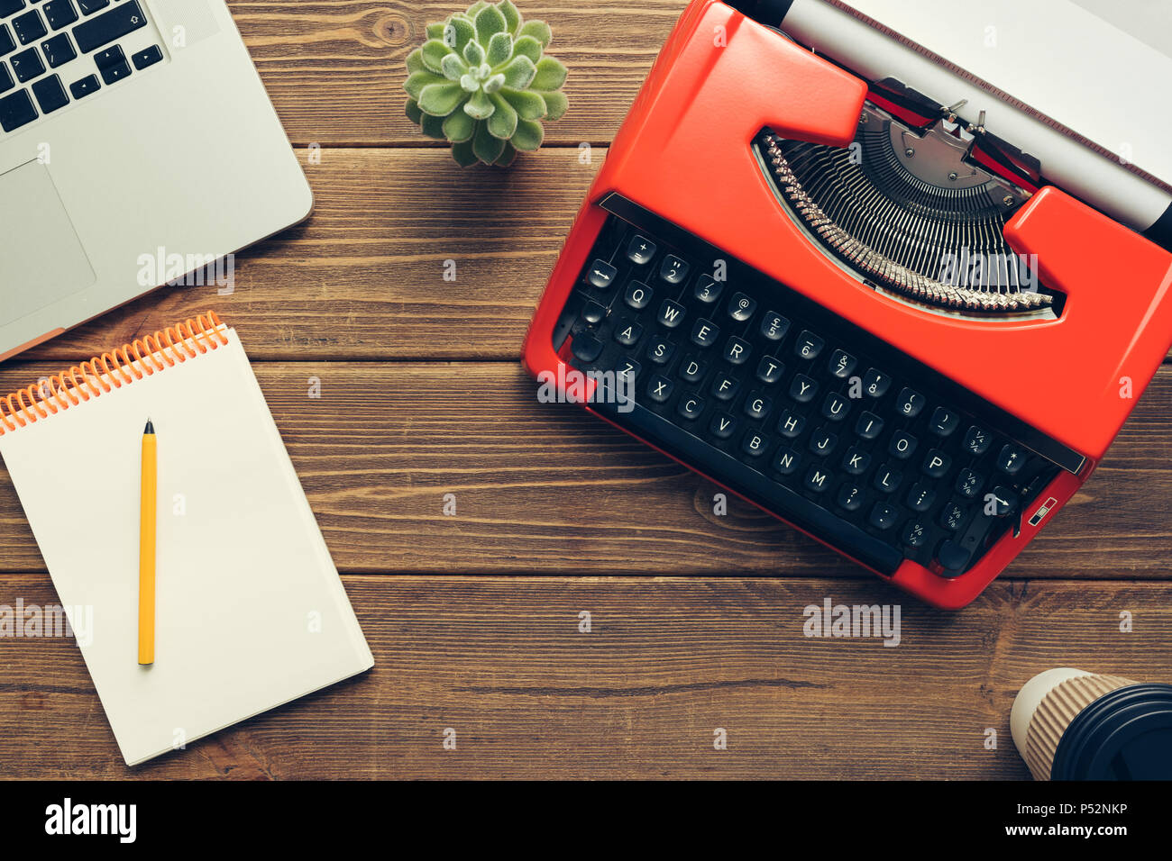 Typewriter keyboard close up shot hi-res stock photography and images ...
