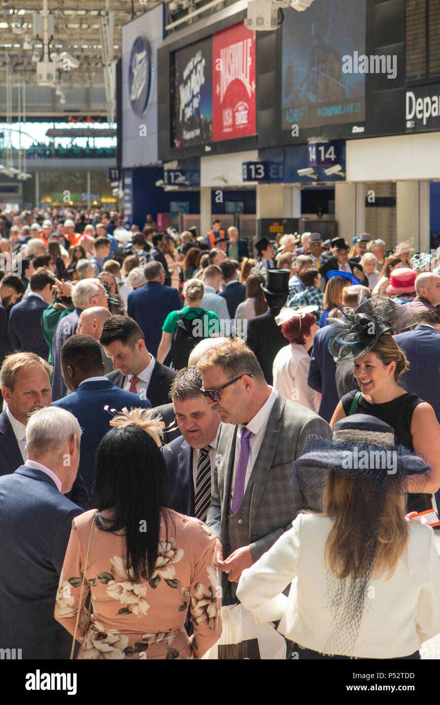 Ascot london hi-res stock photography and images - Alamy