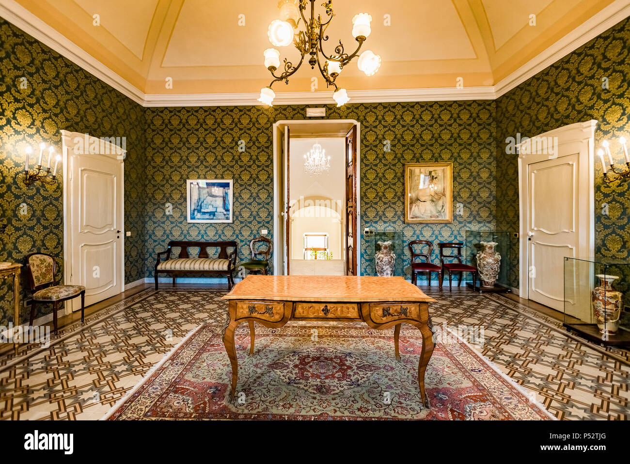 Sala rina sanna hi-res stock photography and images - Alamy