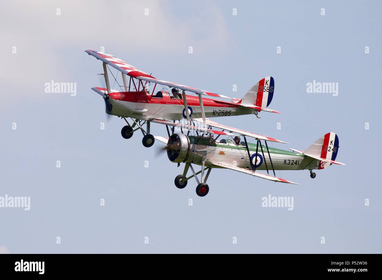 1931 Avro 621 Tutor (K3241) and a 1931 DH82a Tiger Moth flying together ...