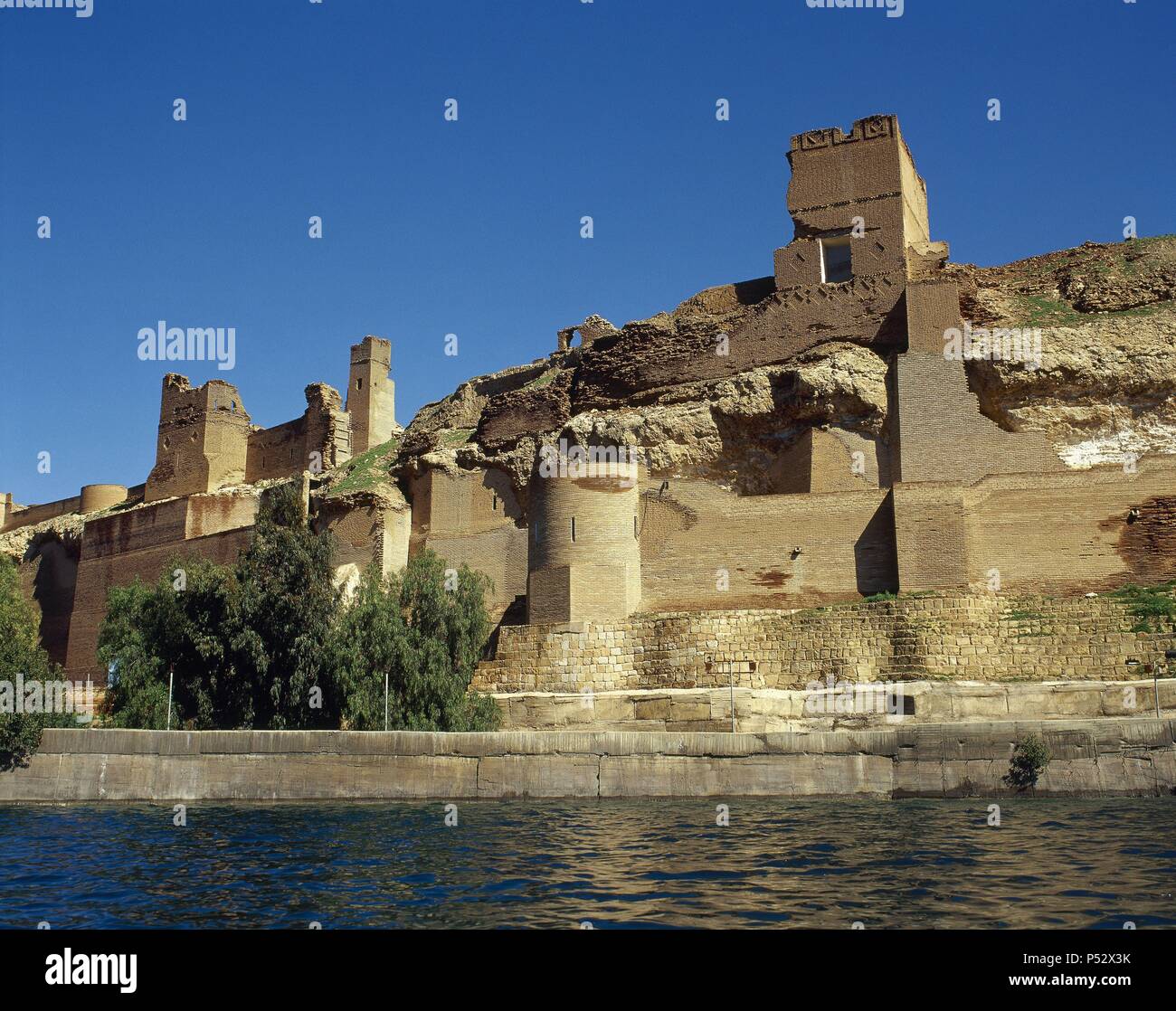 Syria. Qal'at Ja'bar castle on the left bank of Lake Assad. Near Ar ...