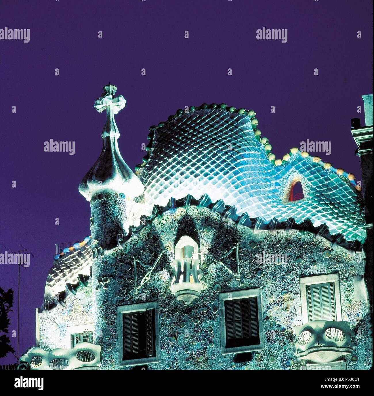 Casa Batllo, night view. Barcelona, Spain Stock Photo - Alamy