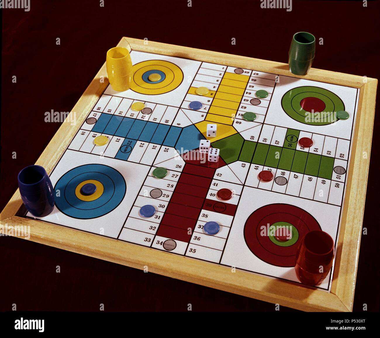 Parchis hi-res stock photography and images - Alamy