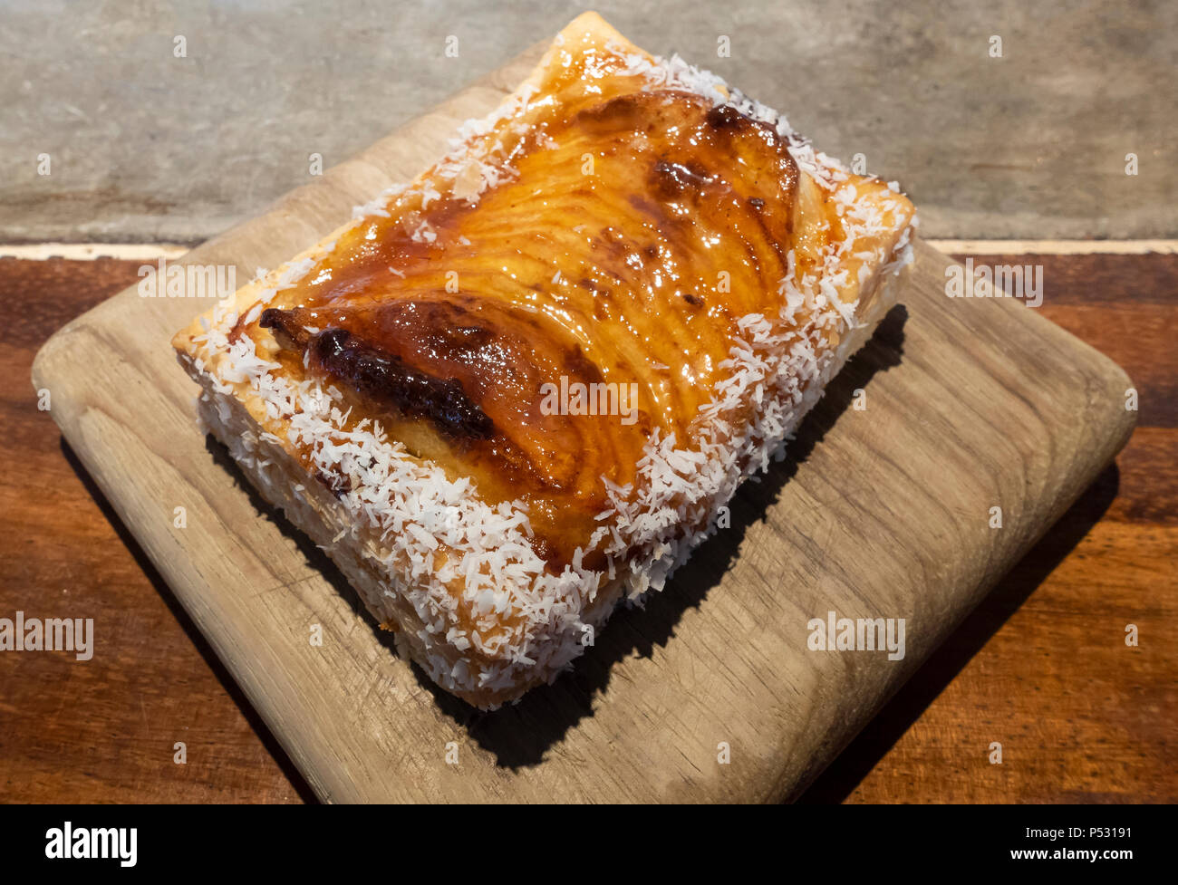 Wooden slab hi-res stock photography and images - Alamy