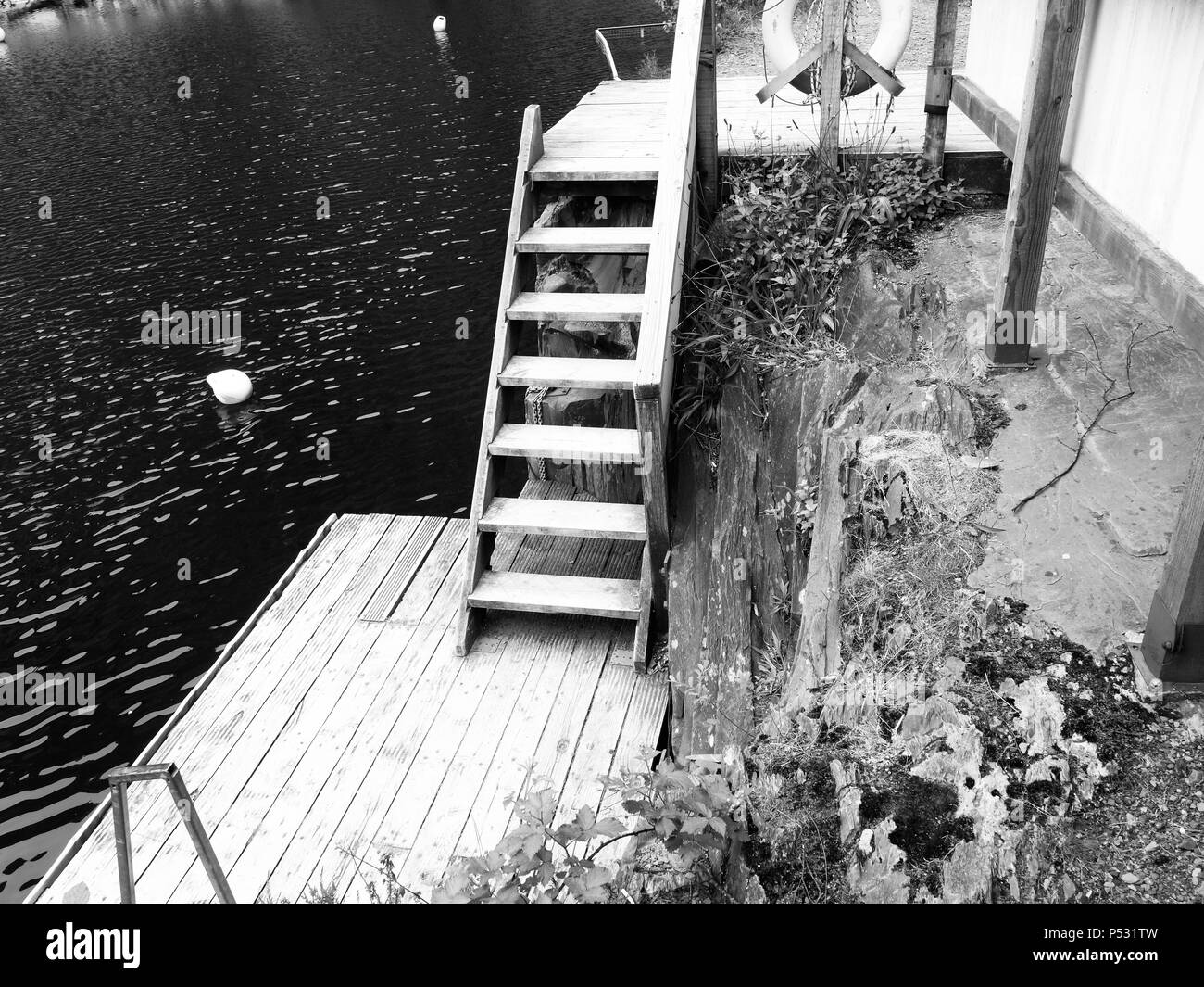 Old swimming pool steps hi-res stock photography and images - Alamy