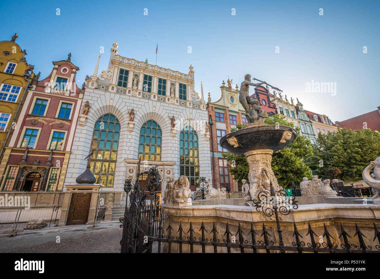 View of statue of neptune hi-res stock photography and images - Alamy