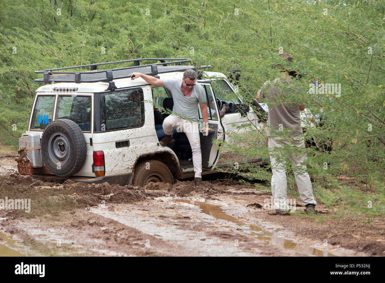 Stuck mud vehicle hi-res stock photography and images - Alamy