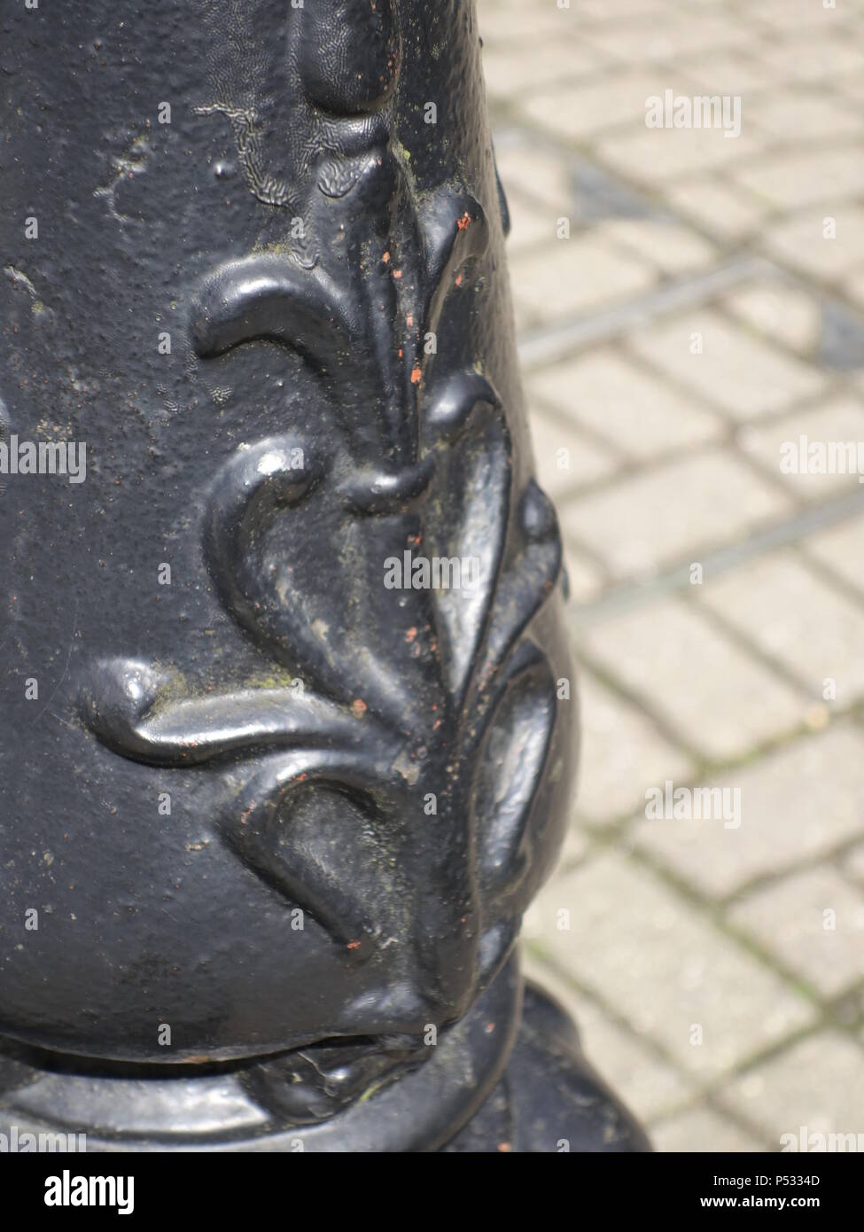 patternon a street light Stock Photo - Alamy