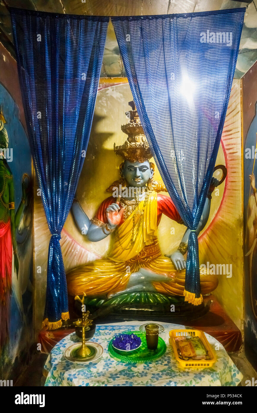 Sri wickramasinghe ancient temple hi-res stock photography and images ...