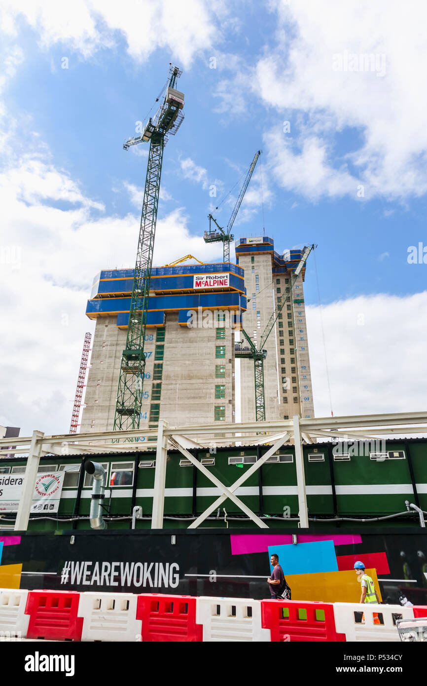 Woking shopping centre hi-res stock photography and images - Alamy