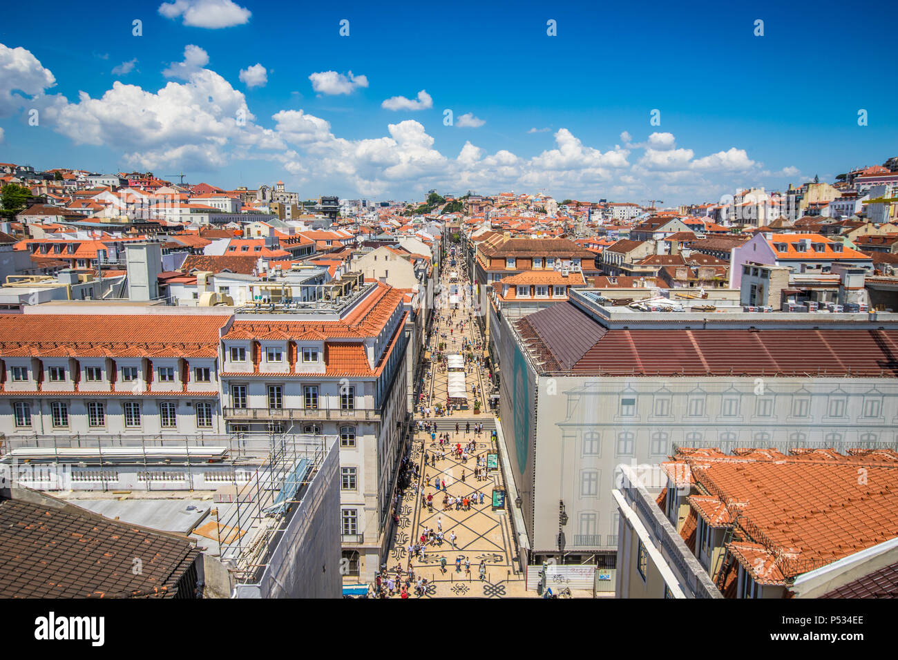 Lisbon street scene hi-res stock photography and images - Alamy