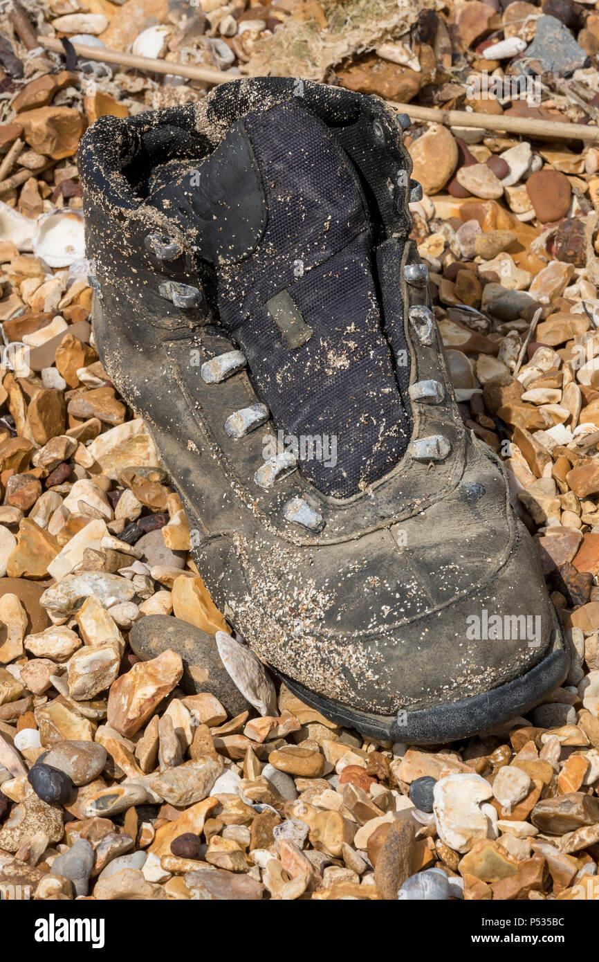 Flotsam beachcombing hi-res stock photography and images - Alamy