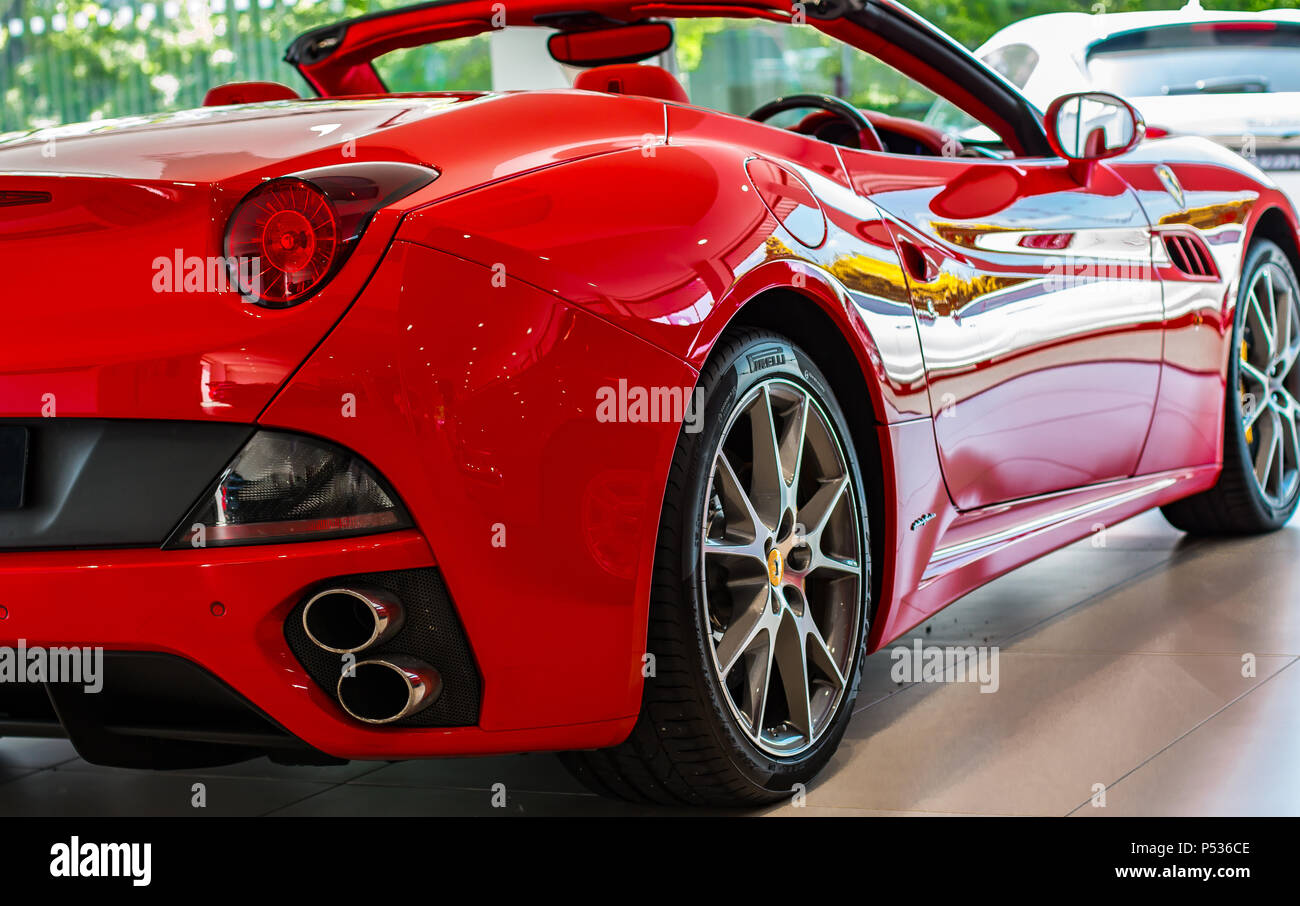 Red Ferrari California luxury GT sports car Stock Photo - Alamy