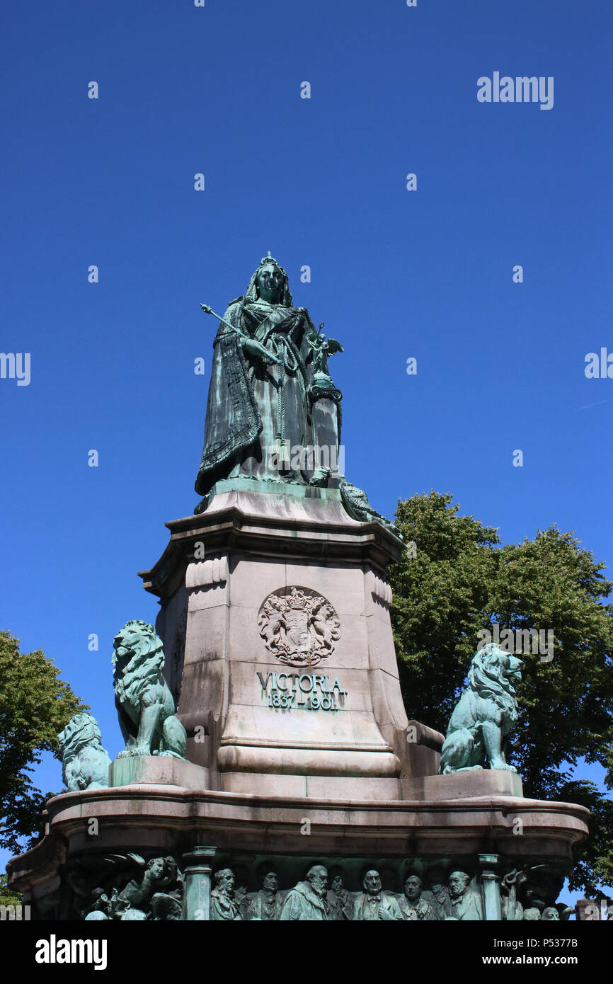 View of top part of south side of Queen Victoria Memorial in Dalton ...