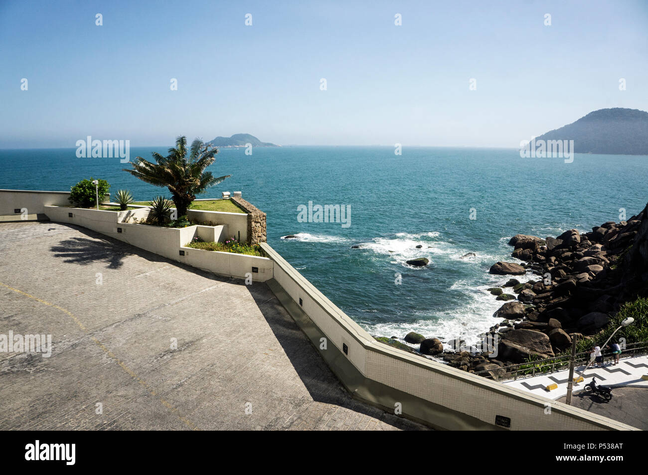 Car ramp hi-res stock photography and images - Alamy