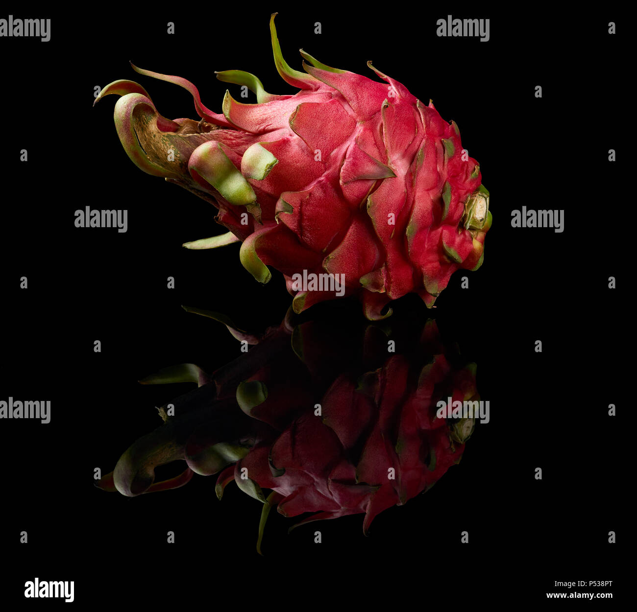 Red pitaya hi-res stock photography and images - Alamy