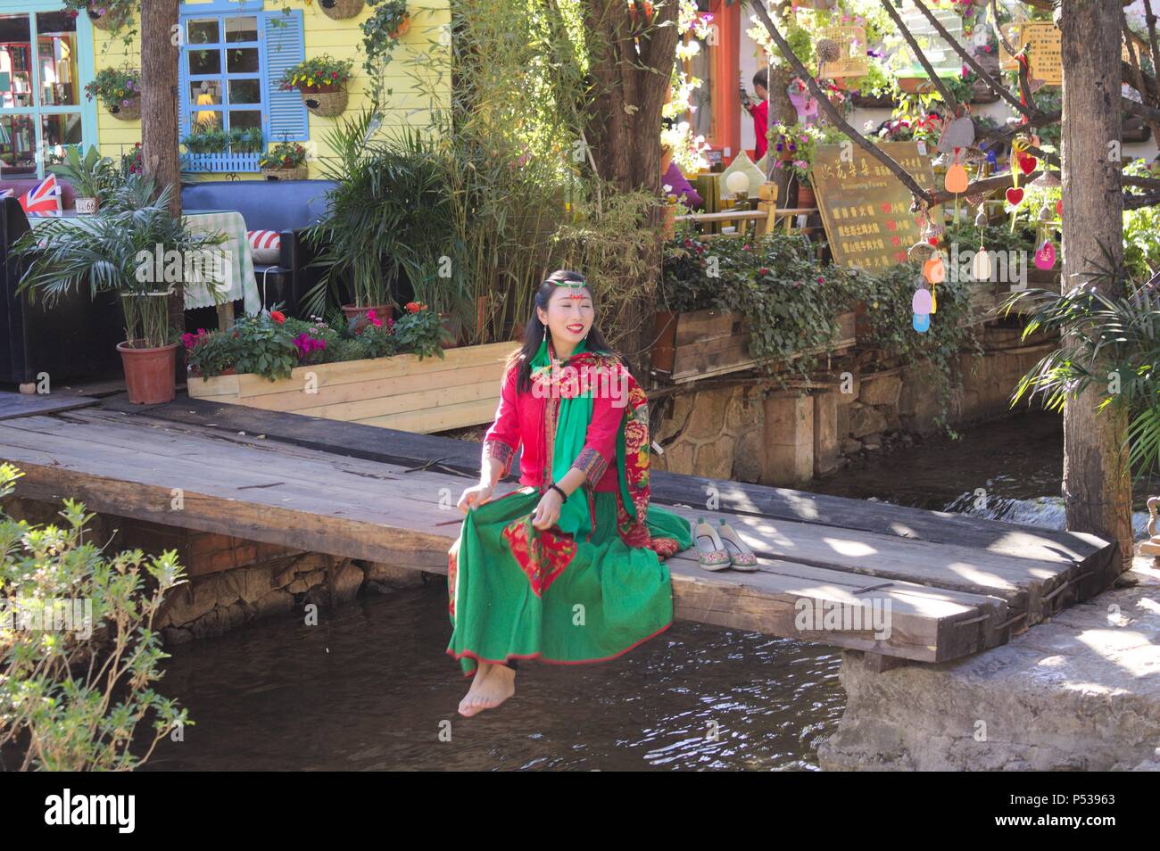 Lijiang, Yunnan, China - 29 December 2017: Chinese model with ...