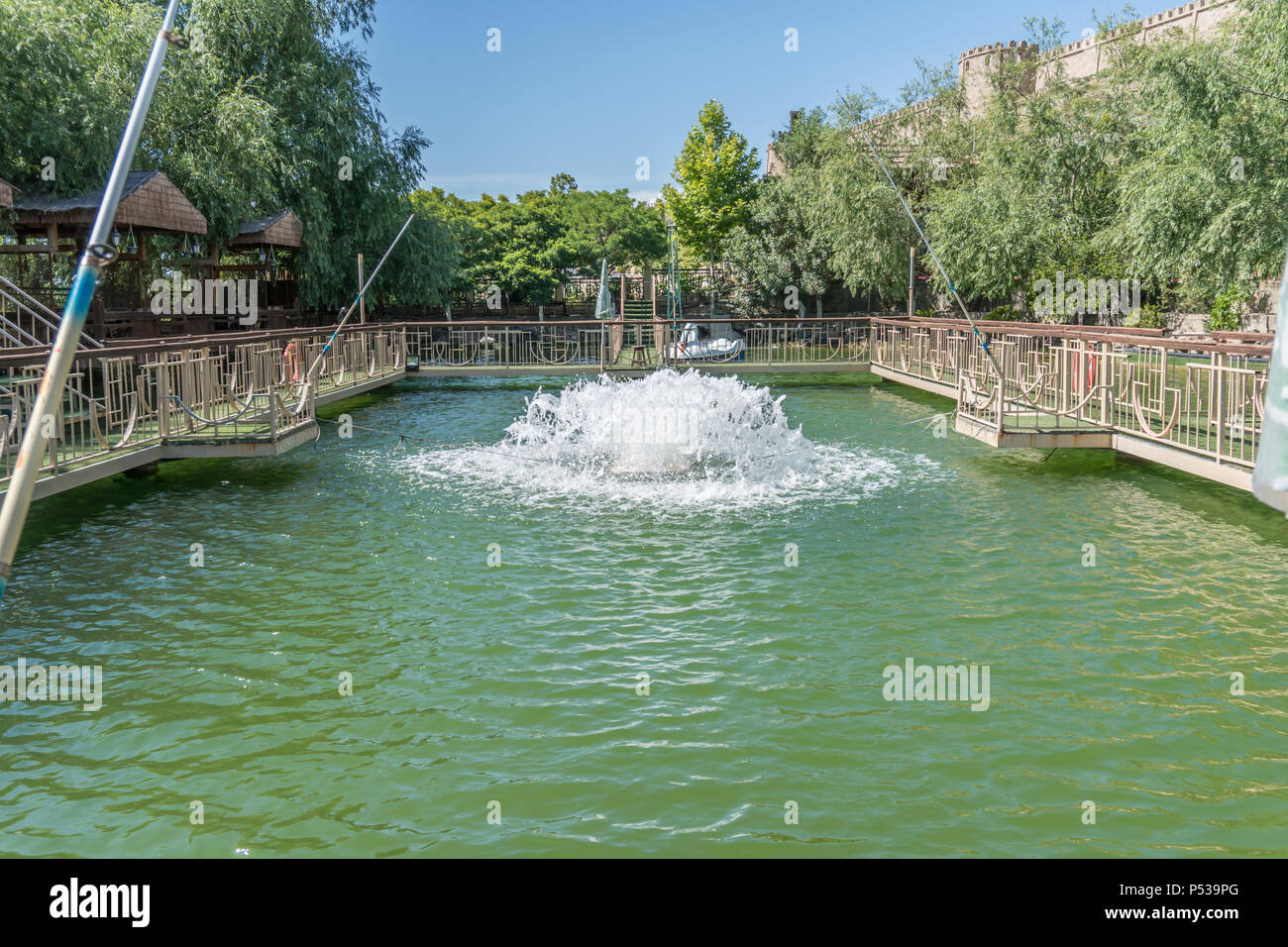 Curved fountain hi-res stock photography and images - Alamy