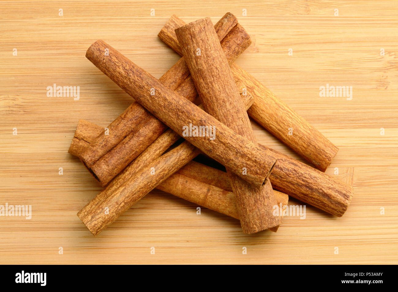 Cinnamon stack hi-res stock photography and images - Alamy
