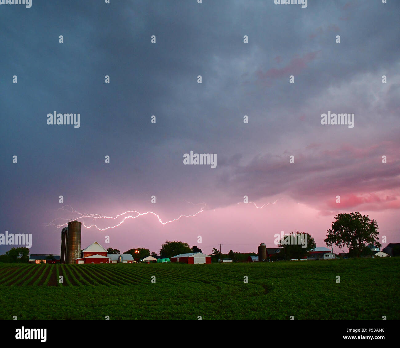Marinette county farms hi-res stock photography and images - Alamy