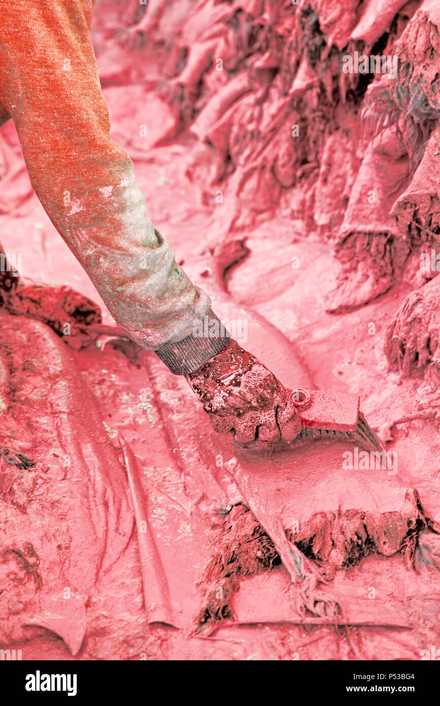 Red paint production hi-res stock photography and images - Alamy
