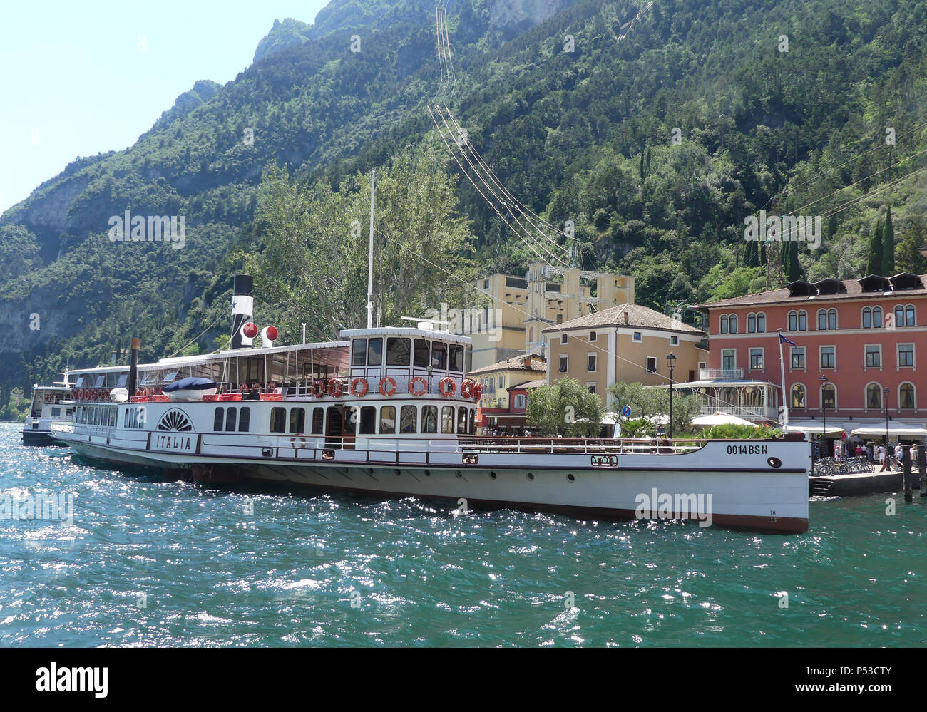 Italian paddle steamer hi-res stock photography and images - Alamy