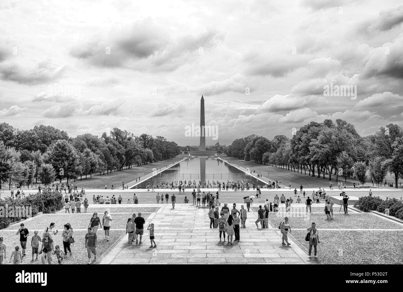 Washington monument reflecting pool hi-res stock photography and images ...