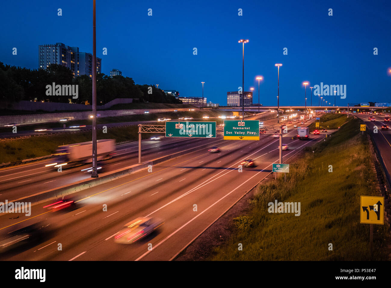 toronto freeway traffic at night Stock Photo - Alamy