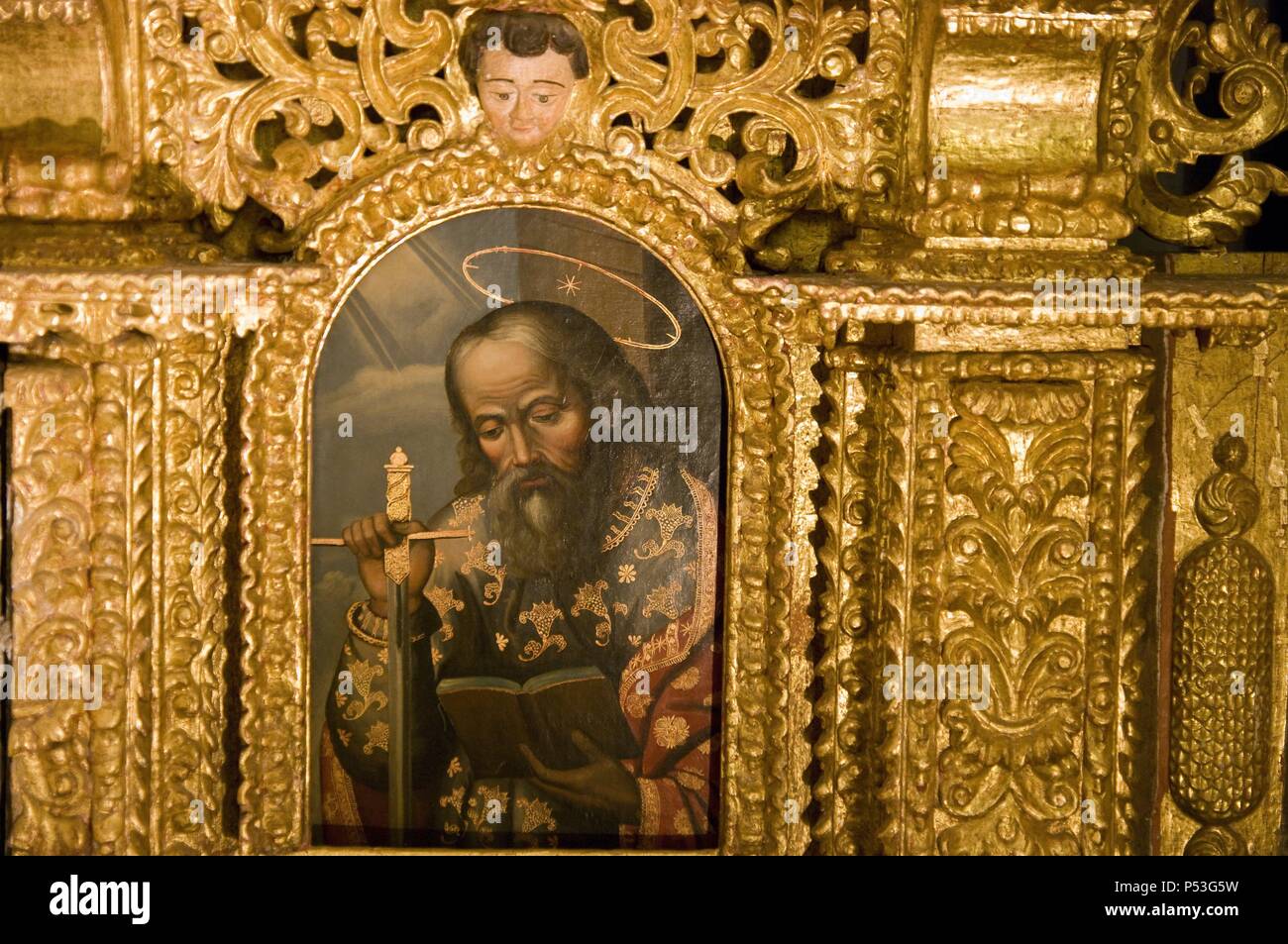 Peru. Cusco city. The Archbishop Palace. Altar Stock Photo - Alamy