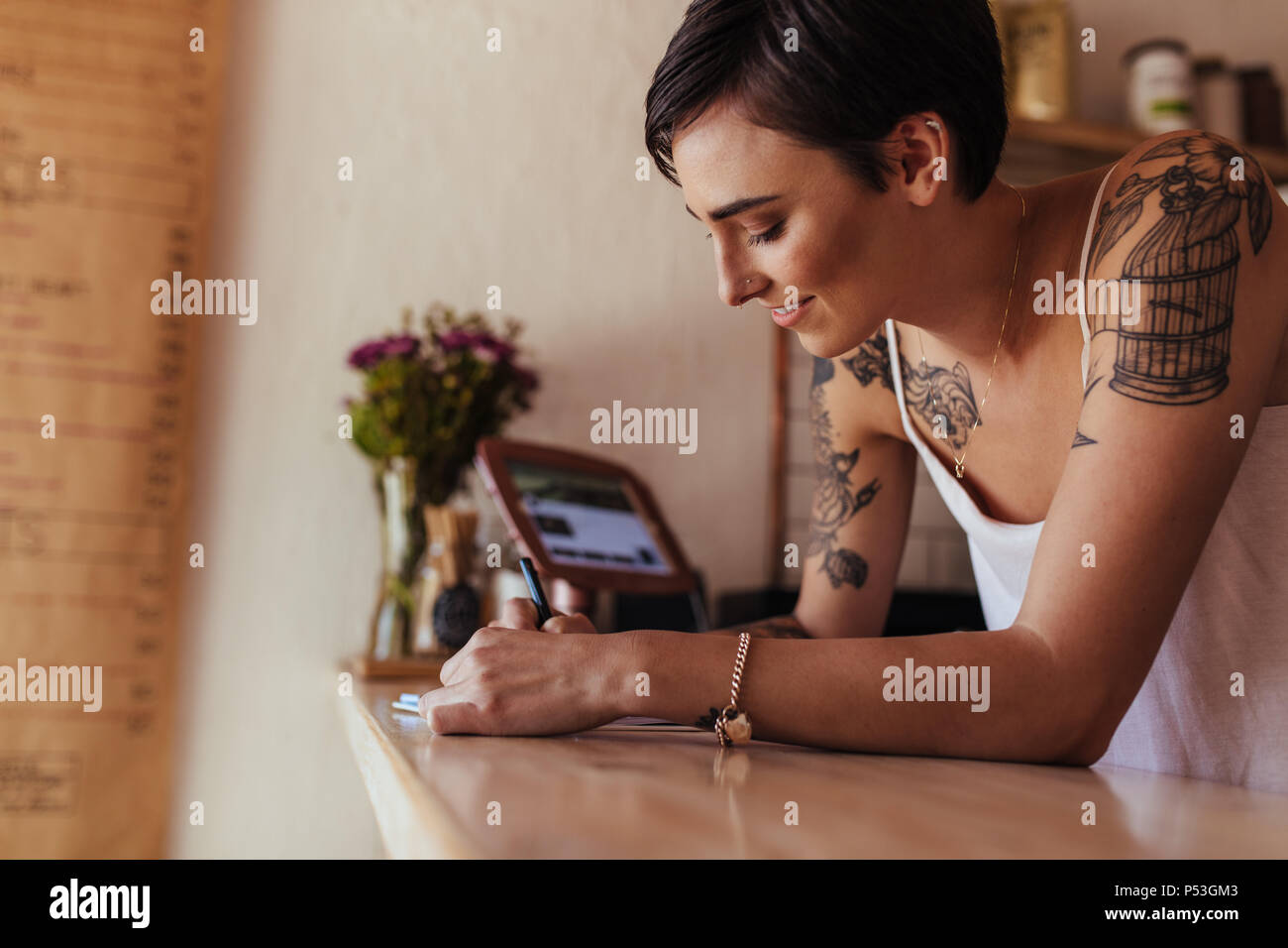 Billing counter hi-res stock photography and images - Alamy