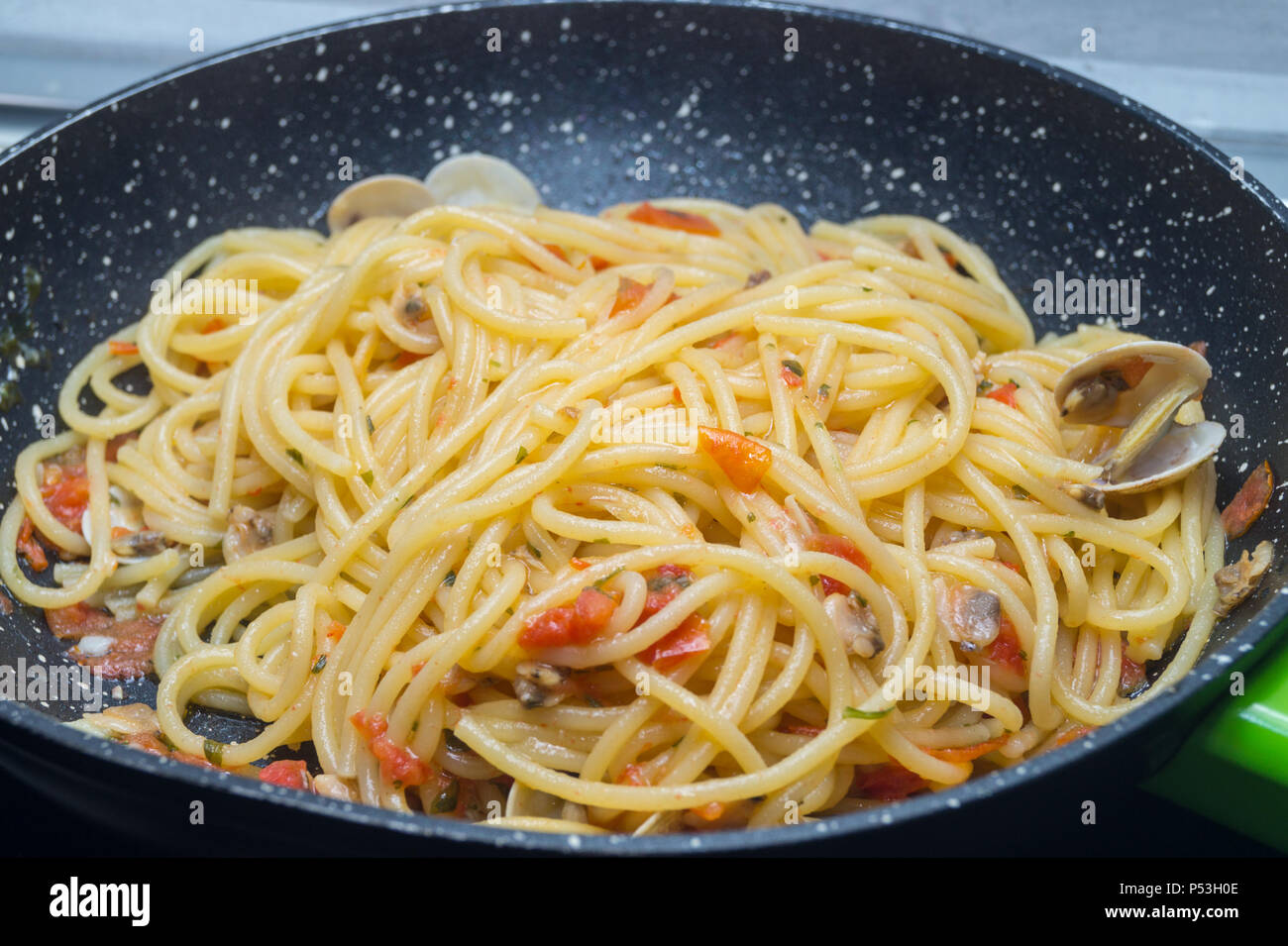 Italian Pasta, Spaghetti in a pot Stock Photo - Alamy