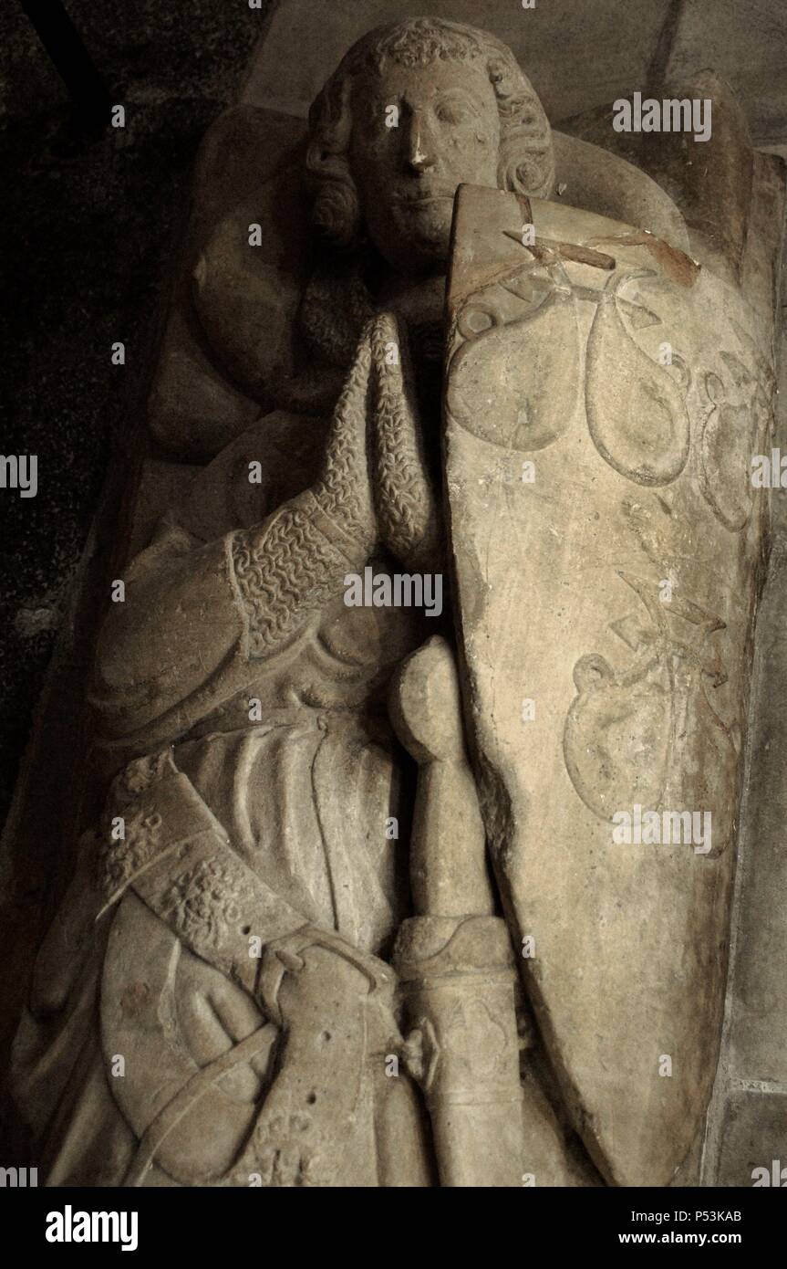 Effigies of the knights templar hi-res stock photography and images - Alamy