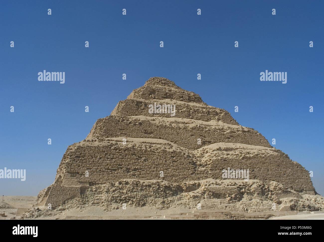 Piramide djoser zoser hi-res stock photography and images - Alamy