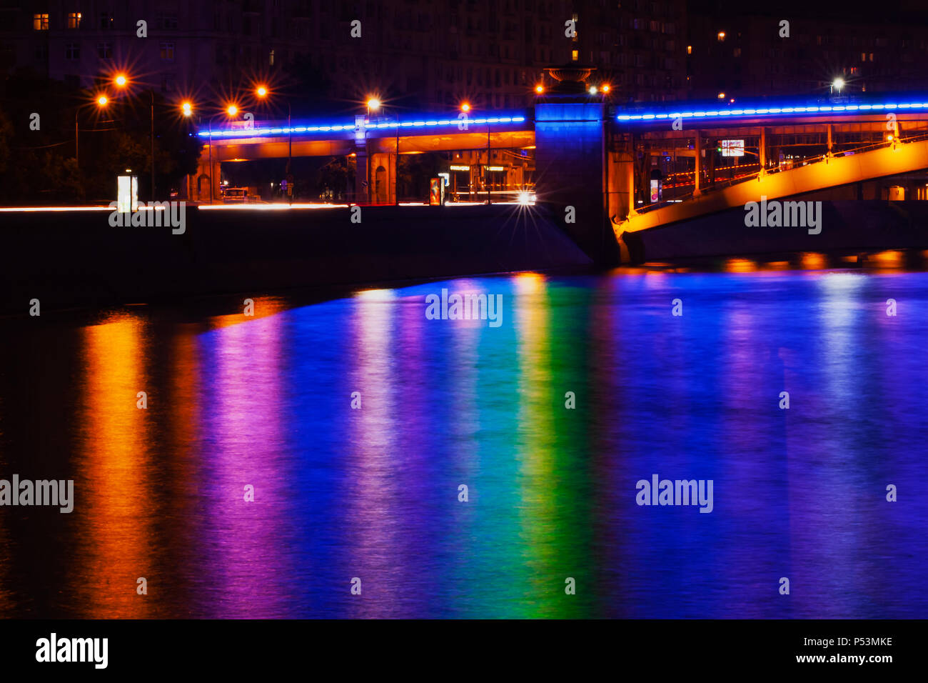Reflection bridge water hi-res stock photography and images - Alamy