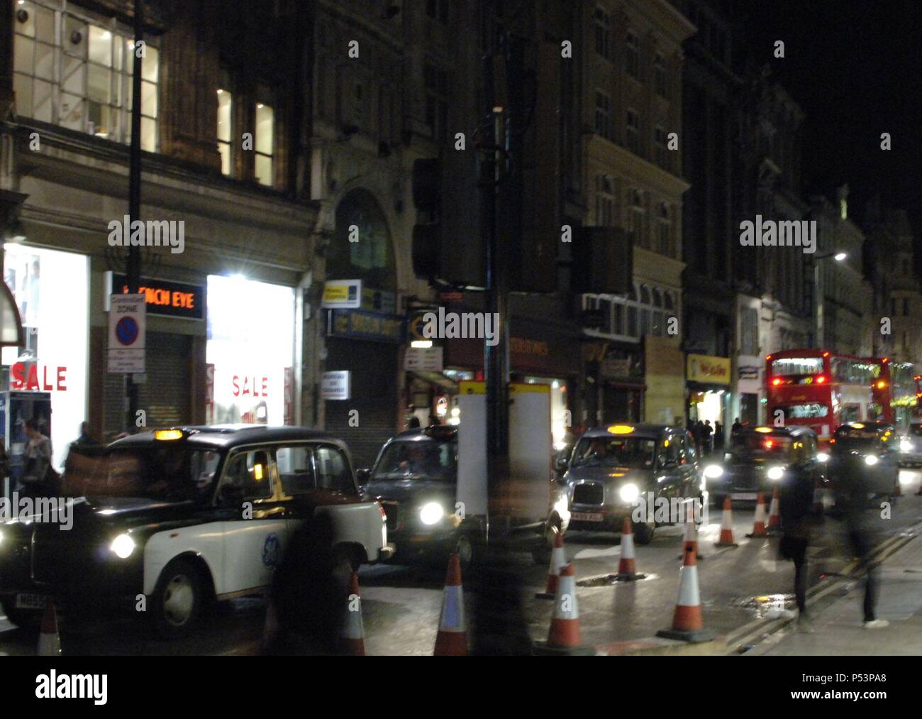 Bus ingles hi-res stock photography and images - Alamy