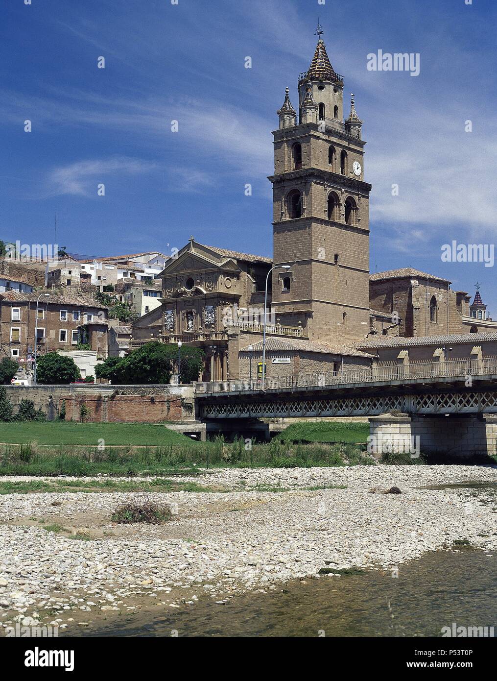LA RIOJA. CALAHORRA. Vista parcial de la localidad, asentada a orillas ...