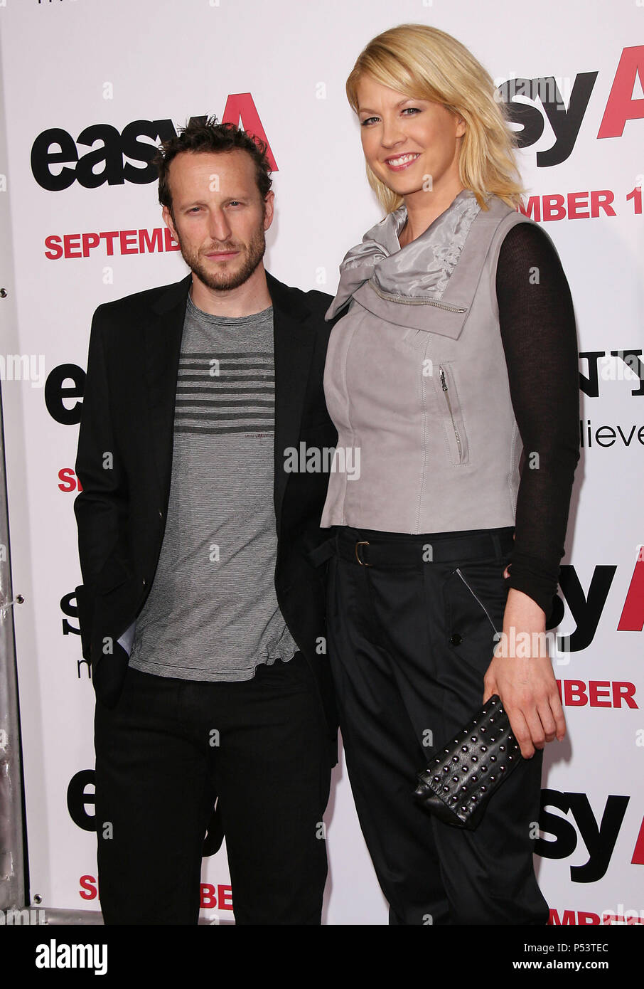 Jenna Elfman and husband Bodhi Elfman Easy a Premiere at the Chinese ...