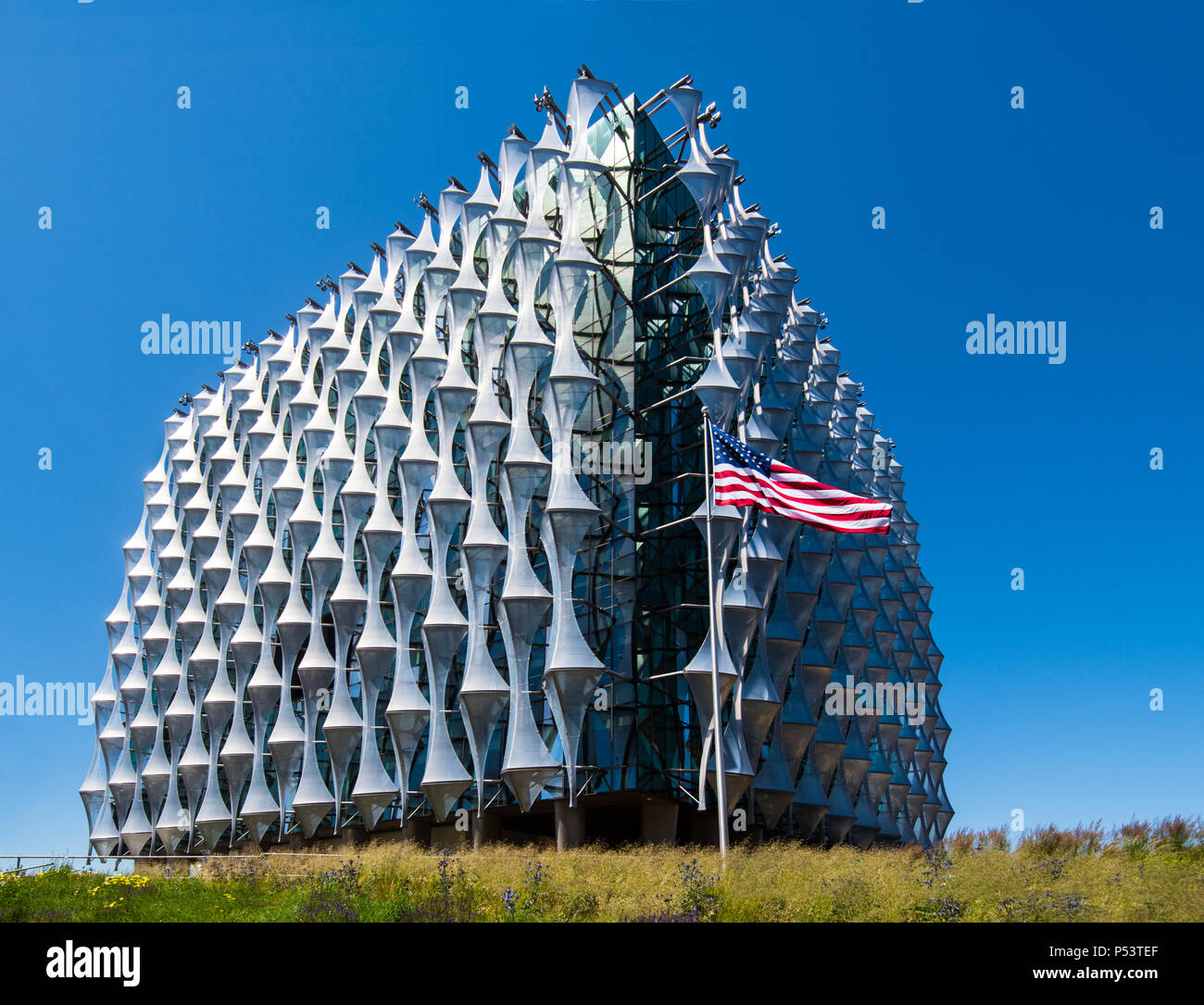 LONDON, UK - 18JUN2018: The newly opened US Embassy in Nine Elms ...