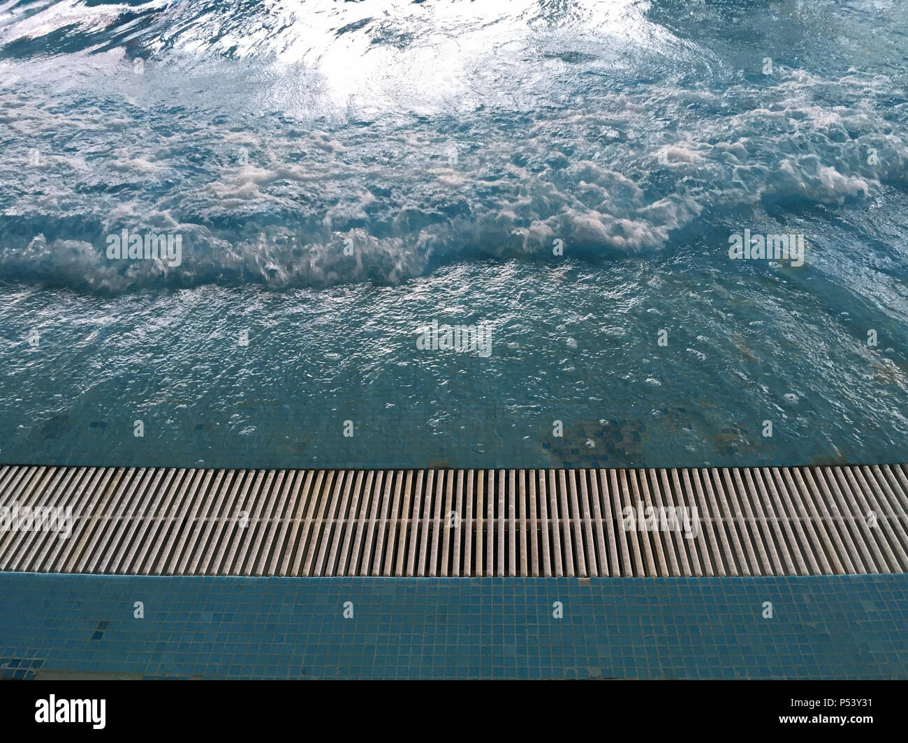 Artificial waves hi-res stock photography and images - Alamy