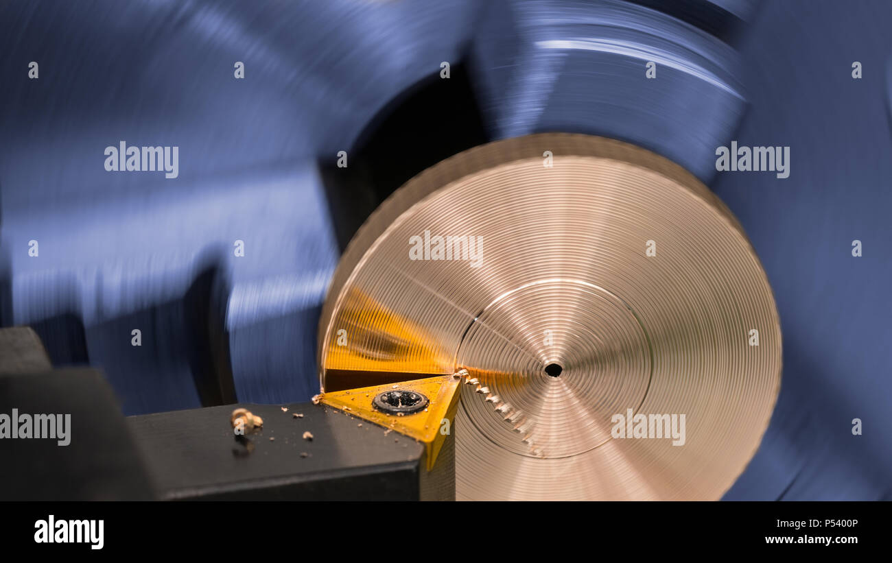 Lathe chuck hi-res stock photography and images - Alamy